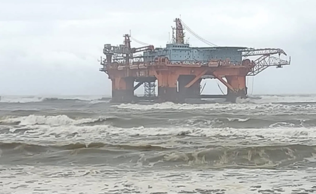 Plataforma marina encalla en costas de Sánchez Magallanes – DDT