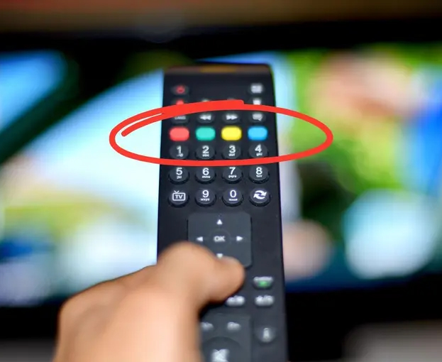 ¿Para qué sirven los botones de colores del control remoto? – DDT